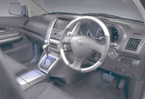 Photos of the upcoming Lexus RX330 Hybrid - AutoSpies Auto News