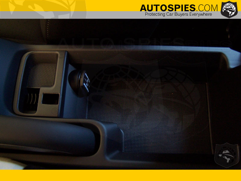 First pictures of the 2005 Porsche 997 PCM system - AutoSpies Auto News