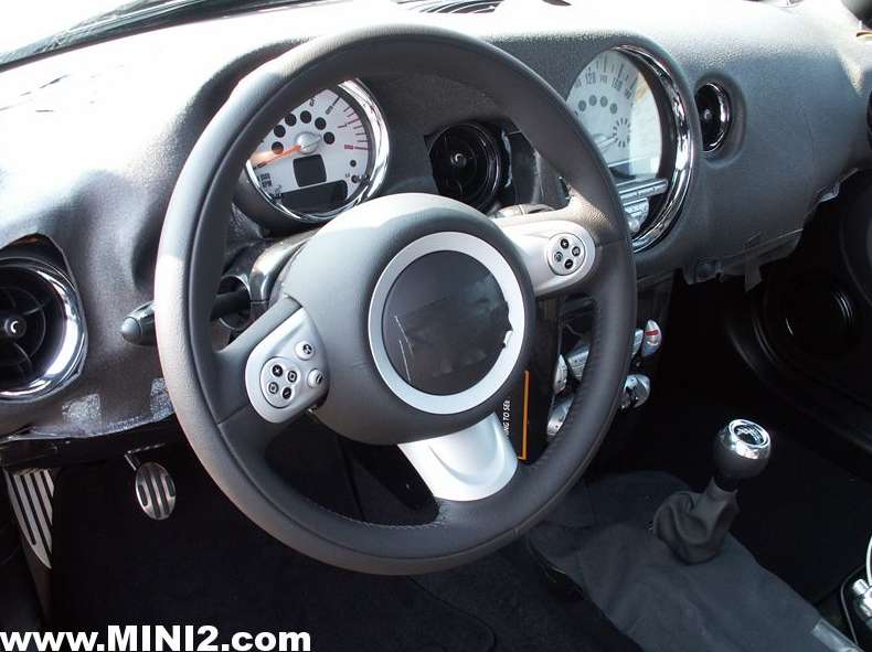 First photos of the next generation MINI interior - AutoSpies Auto News