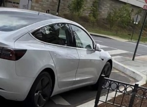 AOC Wants To END Her UNION With Elon And Tesla. Will It Be THE KISS OF ...