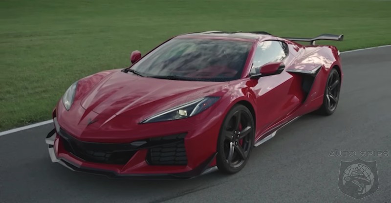 WATCH: Youtuber Reviews 2023 C8 Corvette Z06 - Is It As Good As A ...