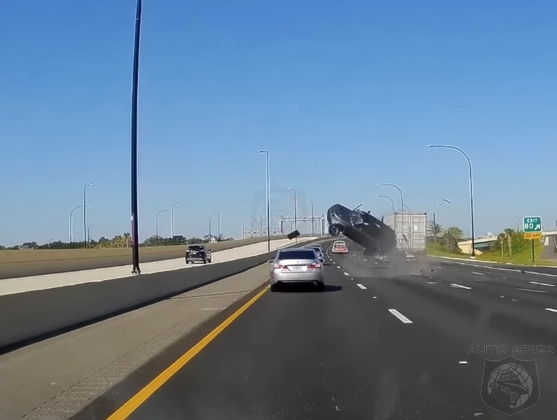 WATCH: Land Rover Defender Takes An Unexpected Roll On Orlando Freeway ...