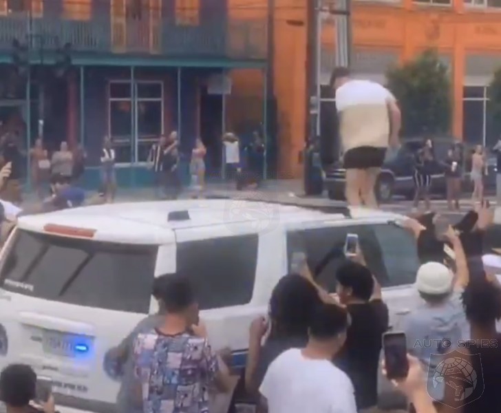 WATCH: New Orleans Police Try To Stop Dangerous Street Shows - Crowd ...