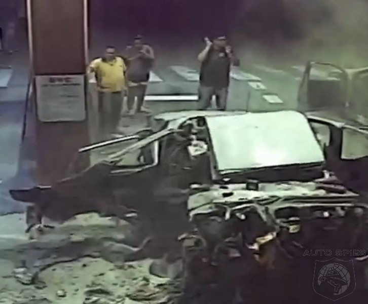 WATCH: Argentinian Cop Car Explode At Gas Station Taking 44 Kilos Of ...