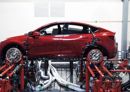 Workers Sues Tesla After Production Line Robot Knocks Him Out ...