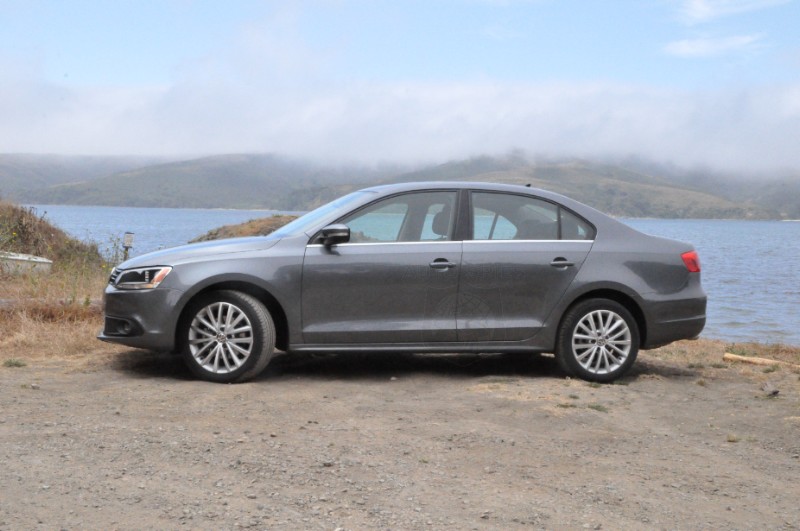 No Bench Seat or Column Shift: VW's More American Jetta - AutoSpies ...
